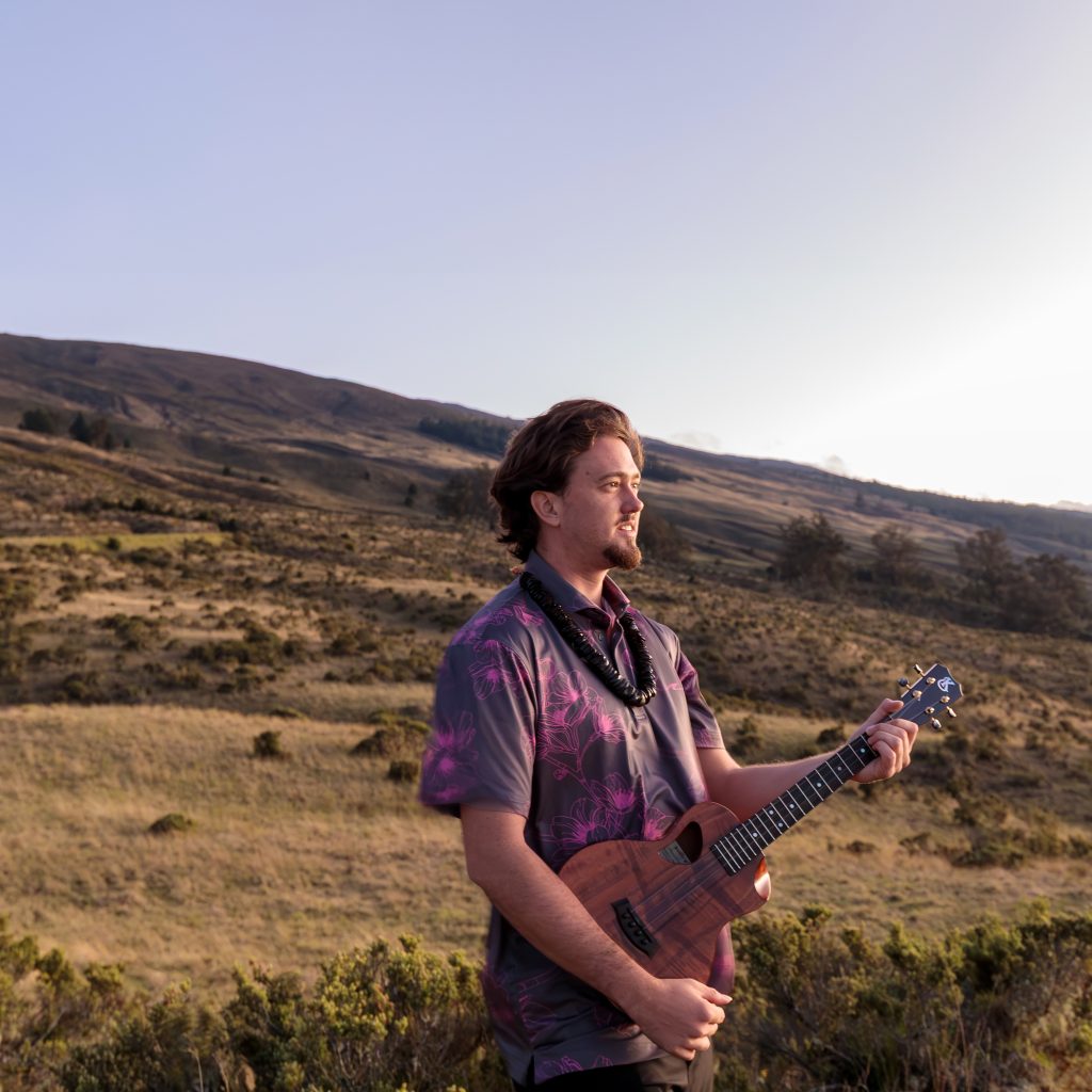 Anthony Pfluke – Kanileʻa ʻUkulele & Guitar